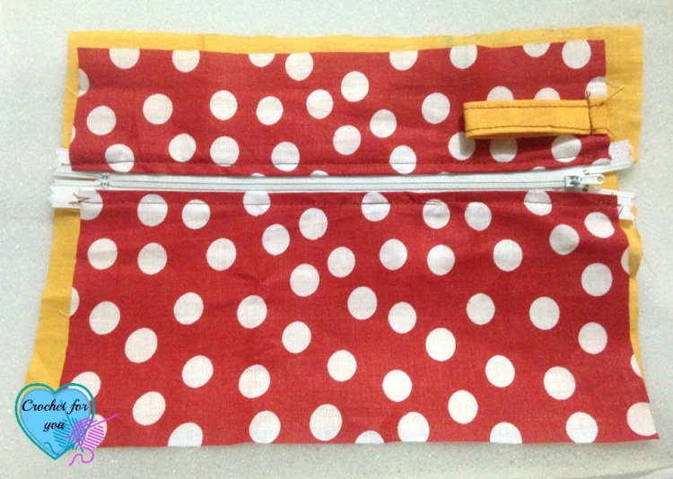A pouch I made plus crochet zipper tag pattern - Crochet For You